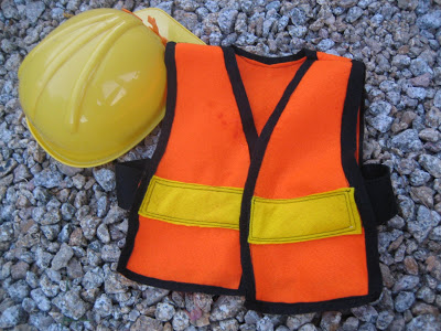 Little Lambs: Community helper vests-part 4 Construction worker
