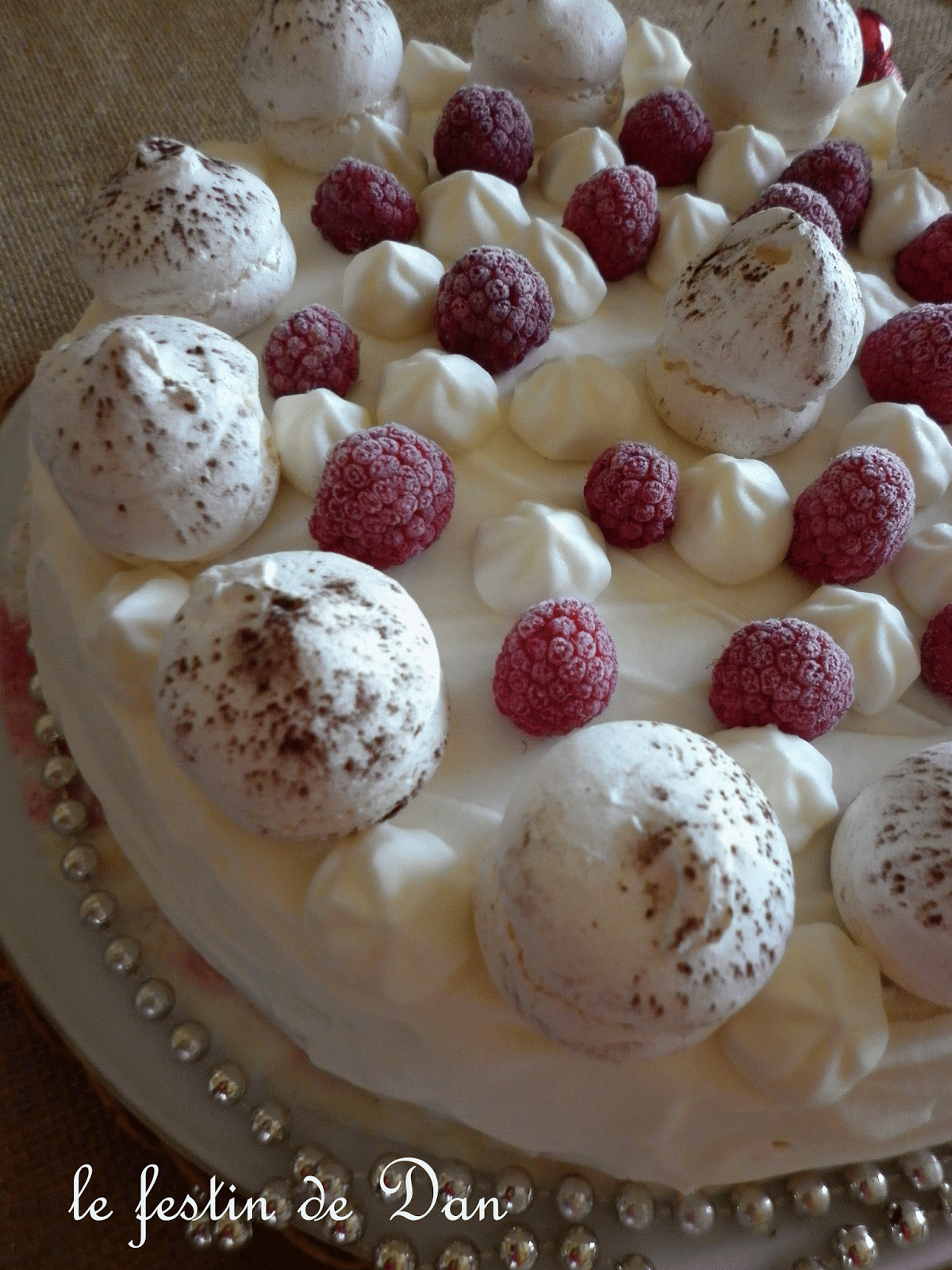 Le Festin de Dan: Vacherin Vanille & Framboise