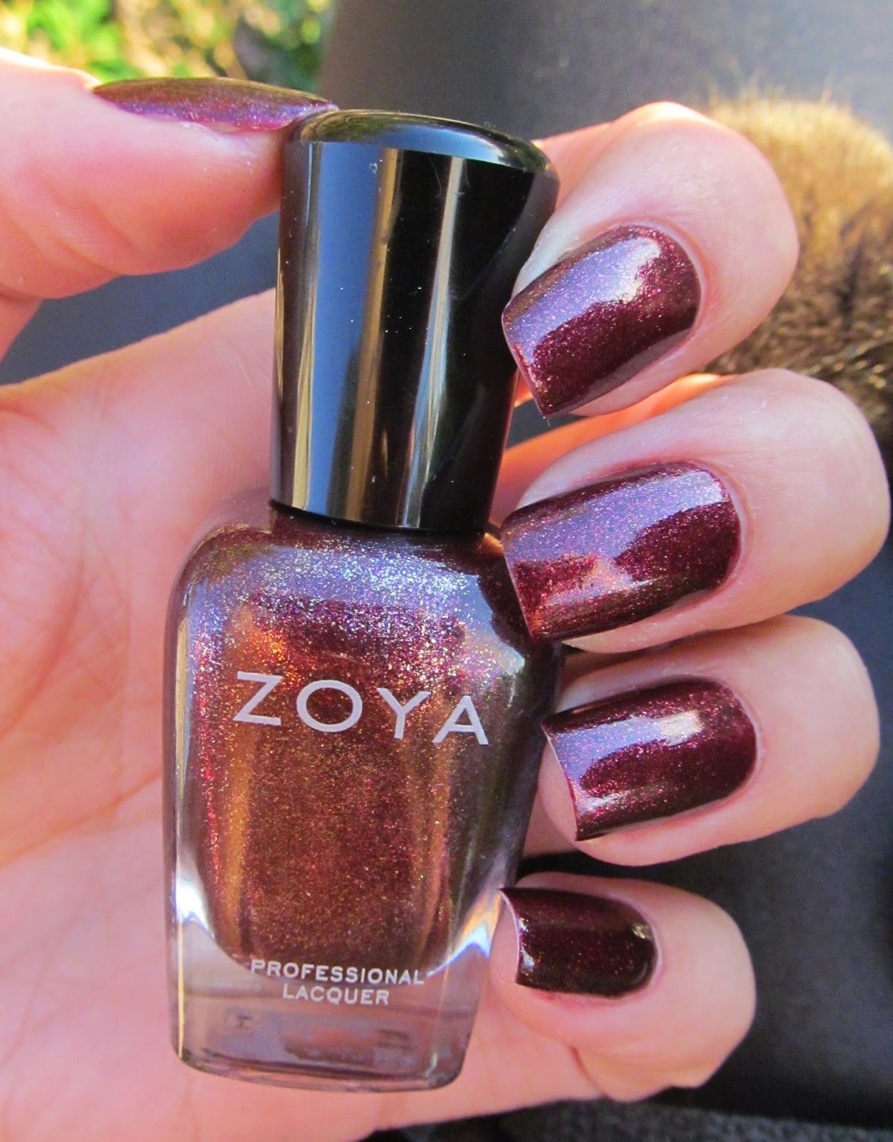 Лак Zoya India в осеннем провакативном дуете)