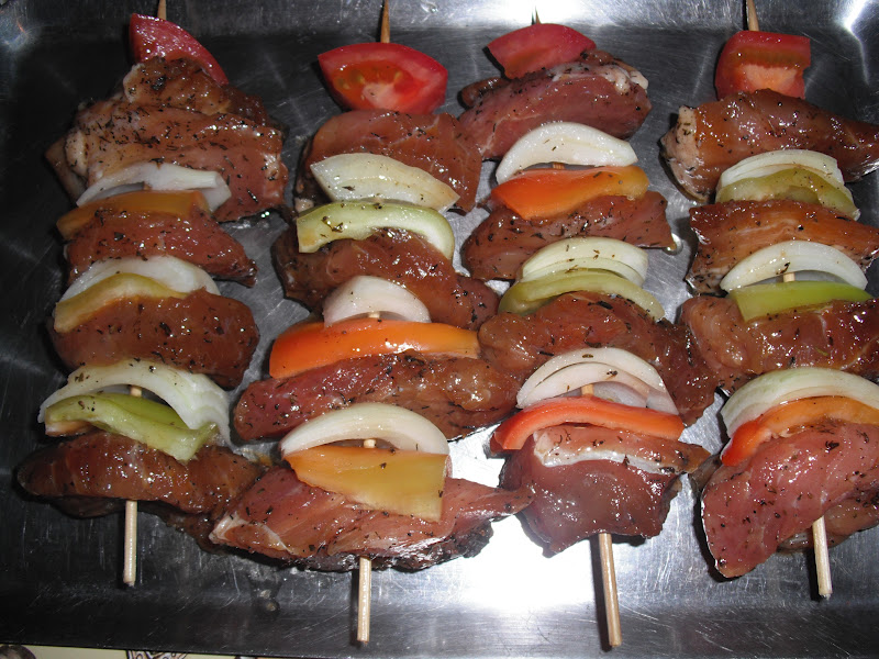 Retete simple,sanatoase si gustoase: Frigarui de porc marinate