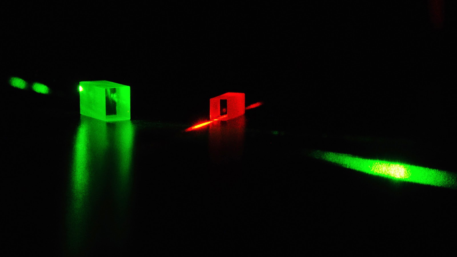 Science Doing: Quantum teleportation: from light into matter