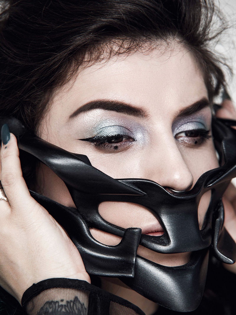 Futurnex: El diseño de esta máscara cuenta con una interfaz cerebro ...