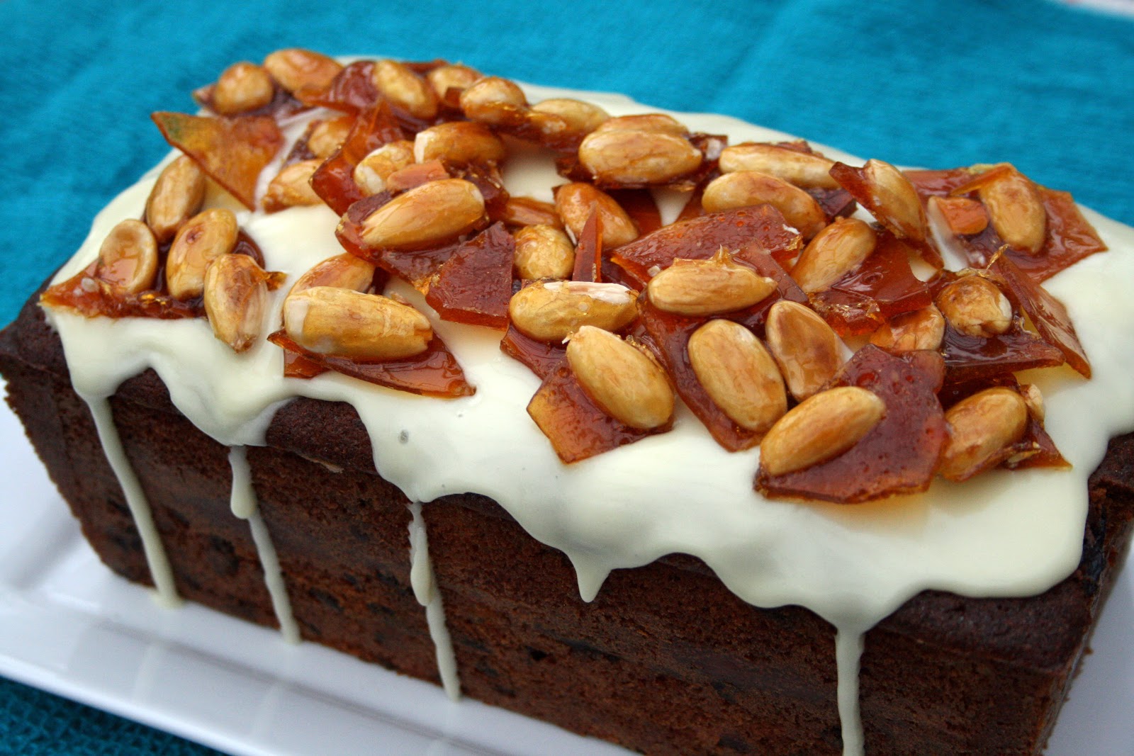 lauralovescakes...: Simple Simnel Cake