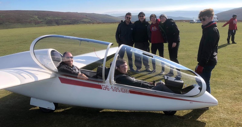 Devon & Somerset Gliding Club News: Sun 21st October - Long Mynd