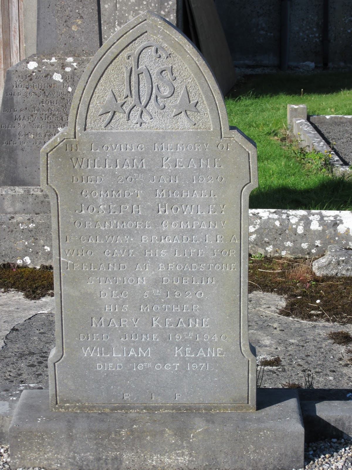 Rónán Gearóid Ó Domhnaill: Joe Howley Monument, Oranmore