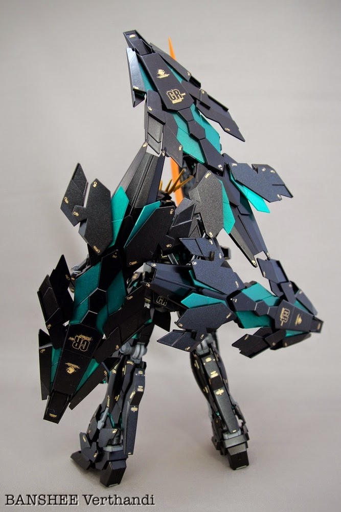 Custom Build: MG 1/100 Banshee "Verthandi (Verðandi)"