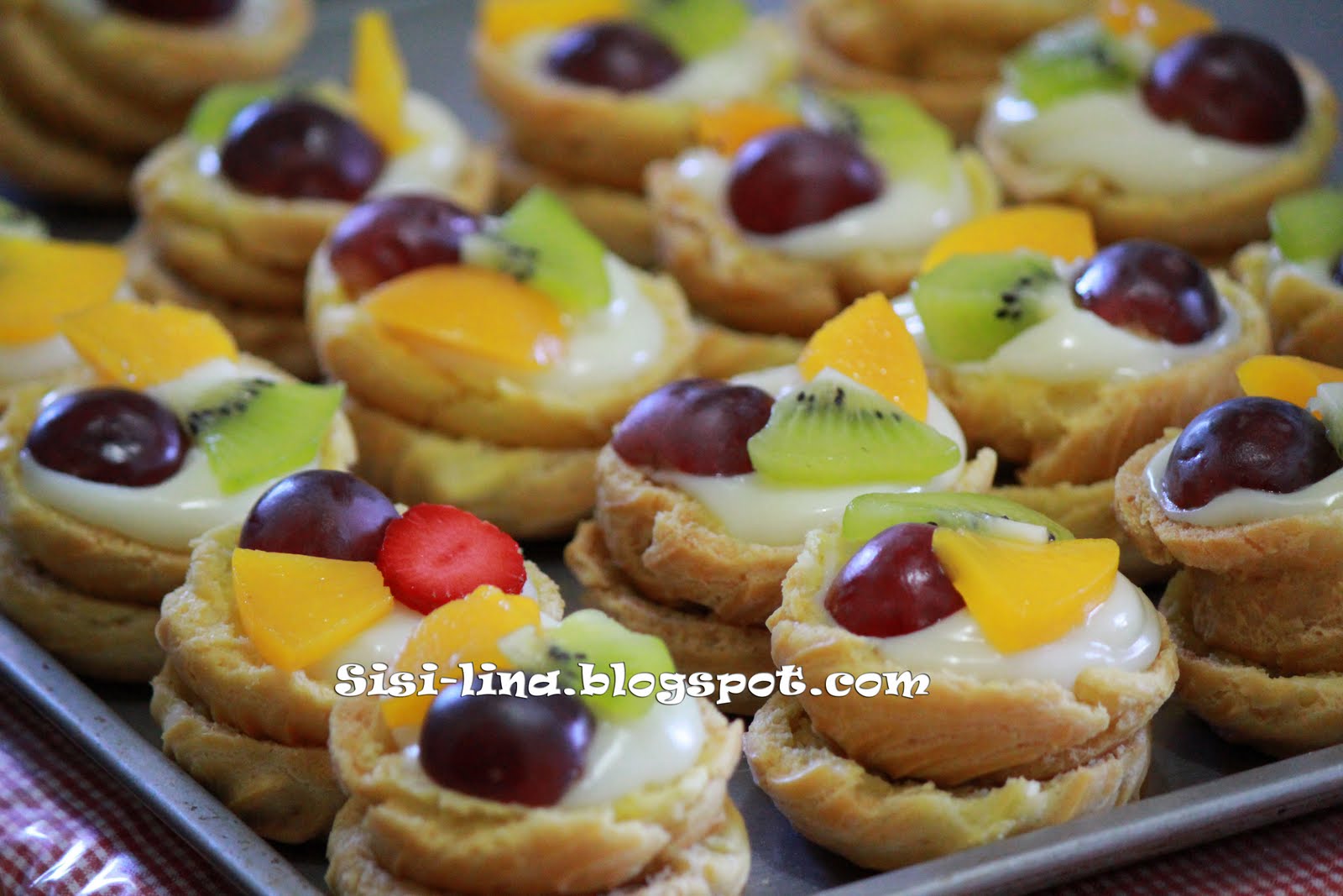 SiSi - LiNa: Sus Buah