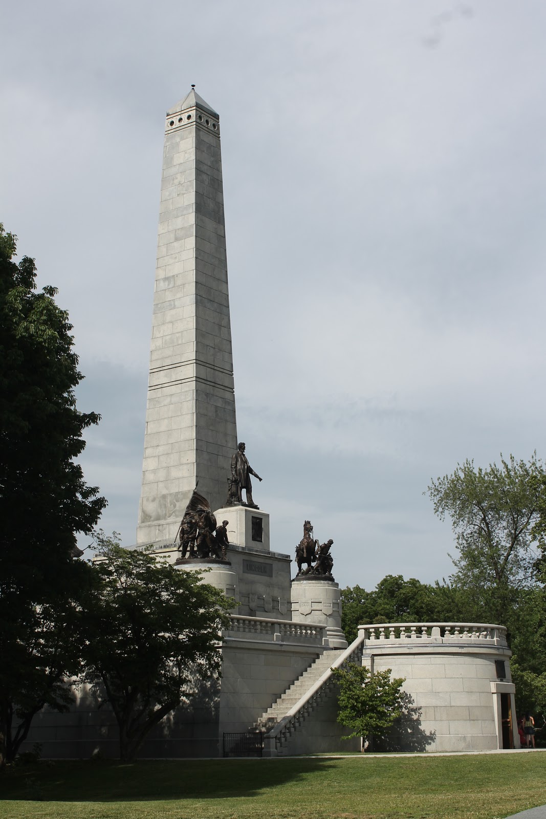Hoorahoopti Away: Lincoln's Tomb at Oak Ridge Cemetery-Springfield, IL
