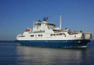 Cycling North Through France: 3 ferries and a bridge