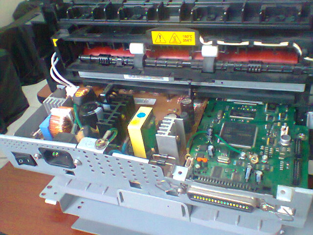 ARQUITECTURA FÍSICA DEL HARDWARE DE UNA PC: IMPRESORA LASER