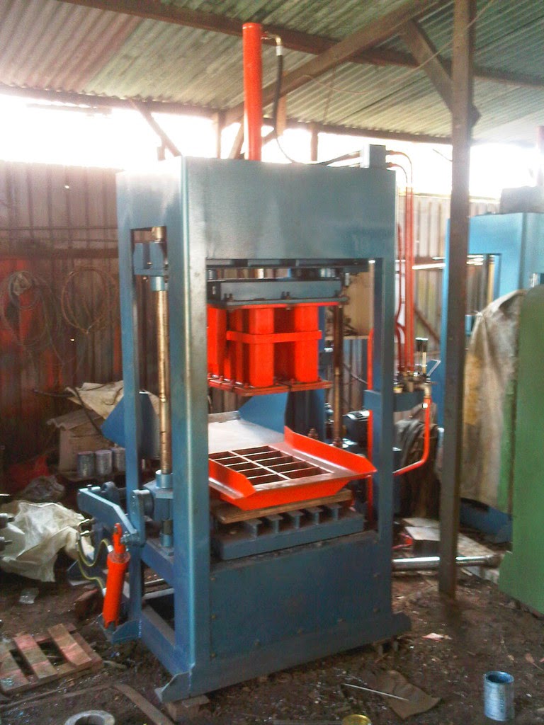 Mesin Paving semi Automatis