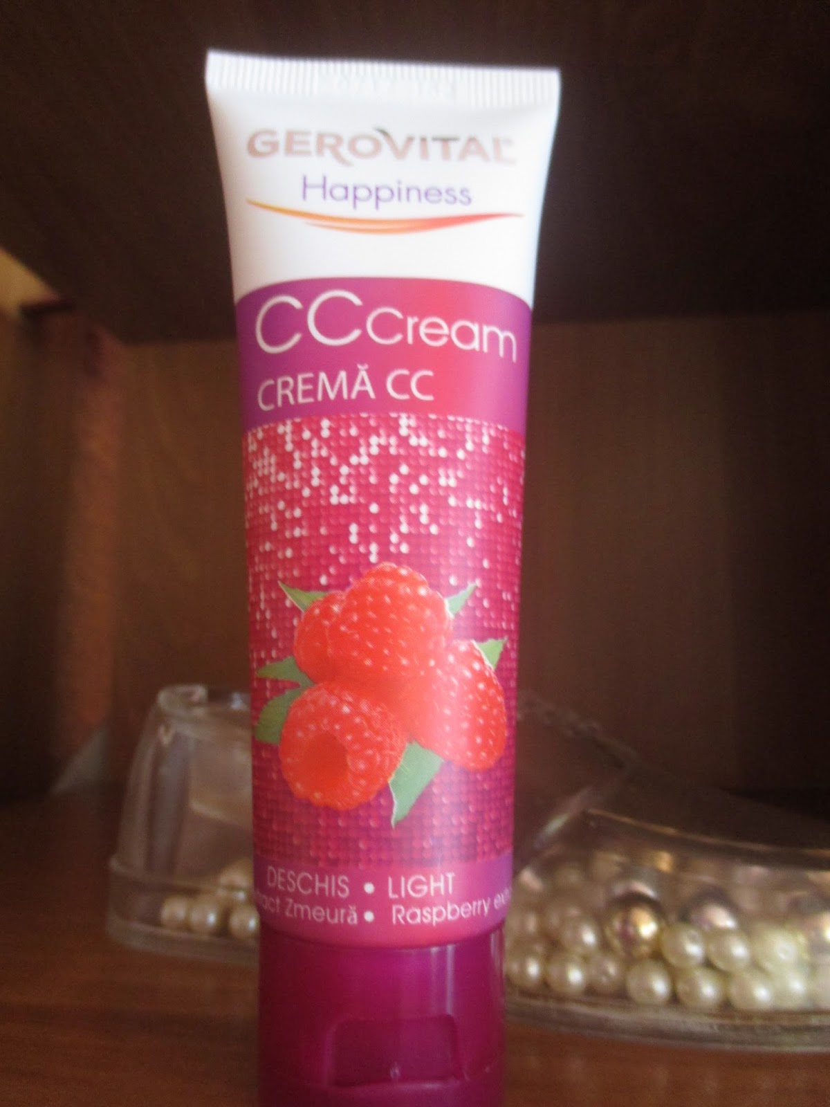 Ella's Fairytale: CC Cream Gerovital Happiness (review)-secretul unui ...