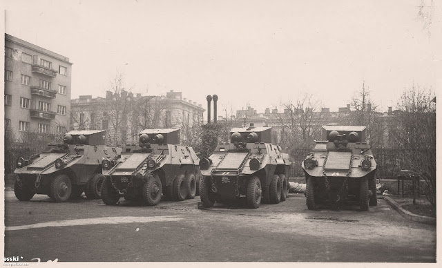 SNAFU!: Blast from the past. Steyr ADGZ Heavy Armored Car.