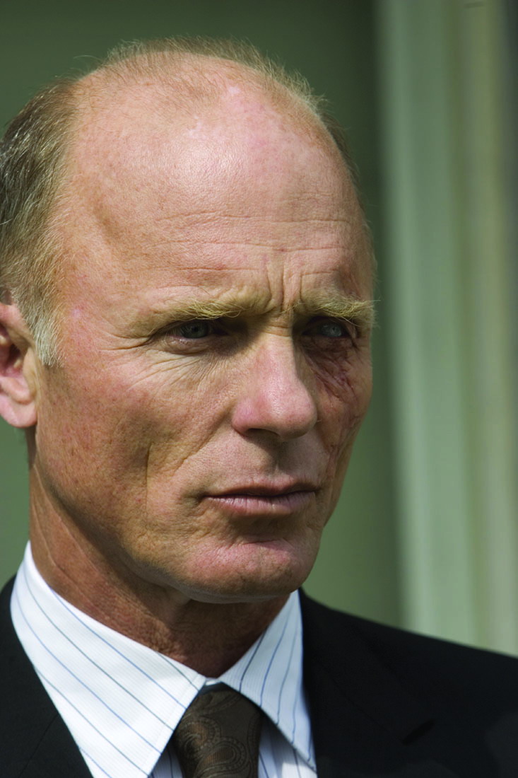 CINEDIAL - A SINTONIA DO MUNDO DO CINEMA: Ed Harris pode caçar The Rock ...