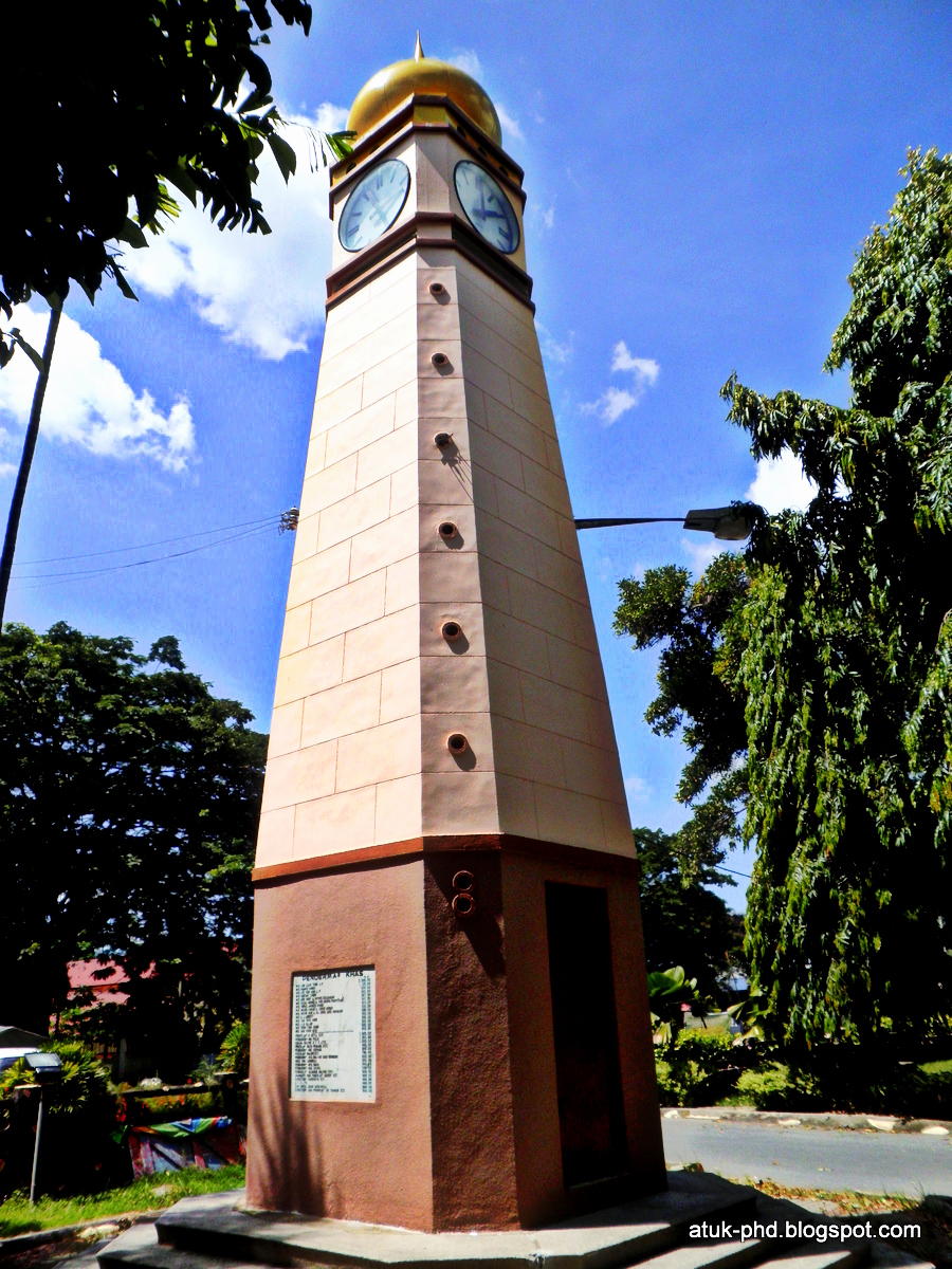 fuyo!!( menara jam di malaysia) ~ zamrispoon