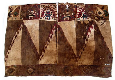 bensozia: Wari Textiles