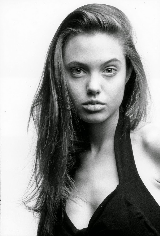 30 Stunning Black And White Photos Of Angelina Jolie From Her First