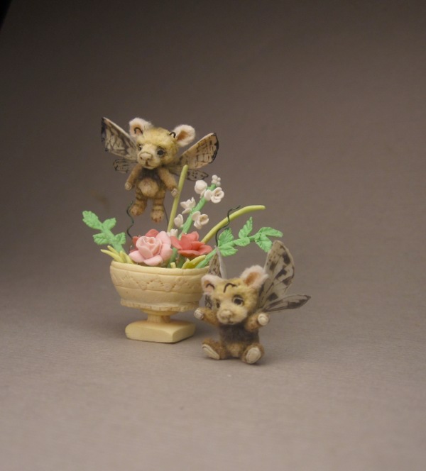 Aleah Klay Studio: Miniature Fairy teddy bears in flower arrangement ...