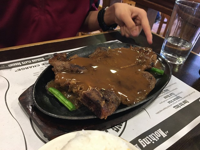 ERICJAZ FOODIES: SIZZLING PLATE BAGUIO CITY