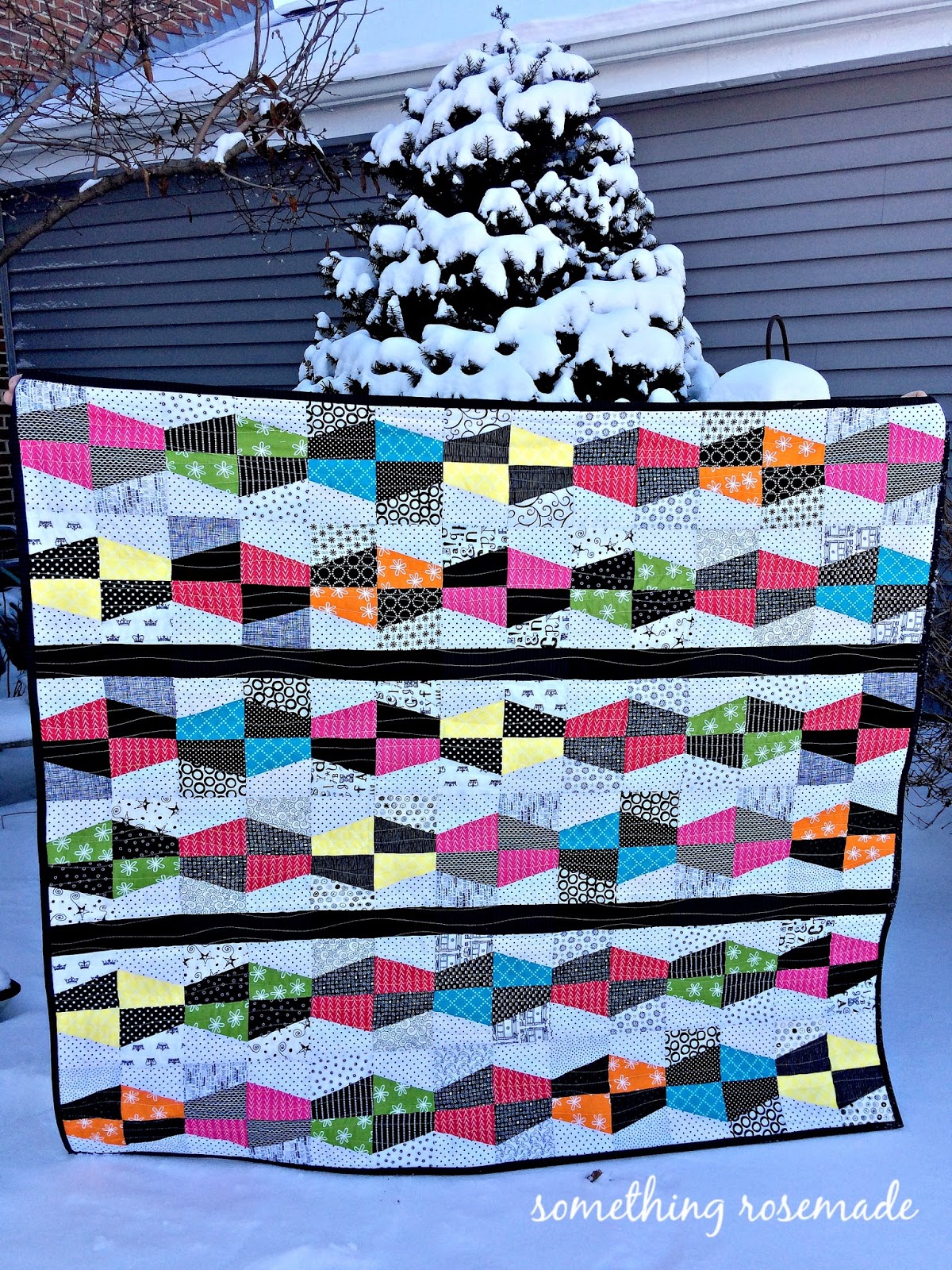 something rosemade: The Last Quilt of 2017: Splash of Color Quilt is ...