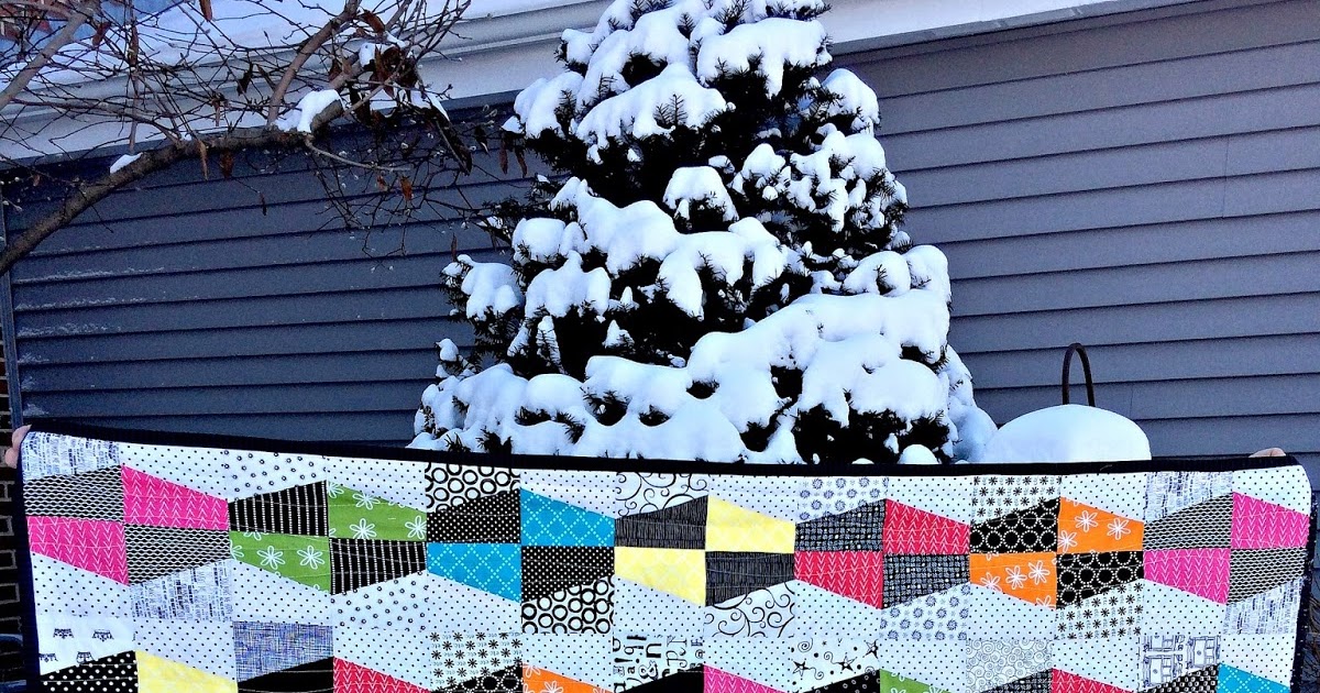 something rosemade: The Last Quilt of 2017: Splash of Color Quilt is ...