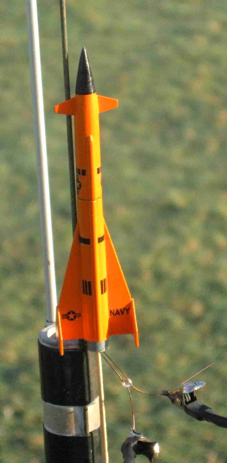 Model Rocket Building: LAUNCH! Schoolyard May 2, 2012