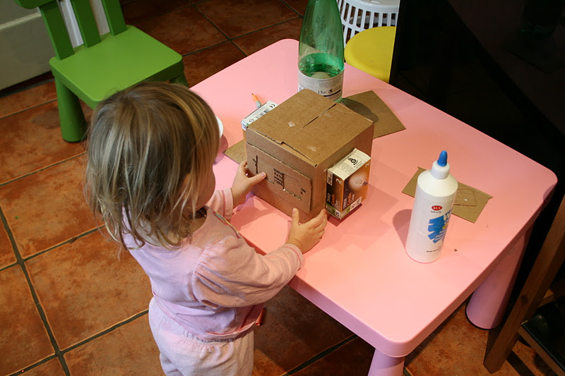 The good life mum: Robot head