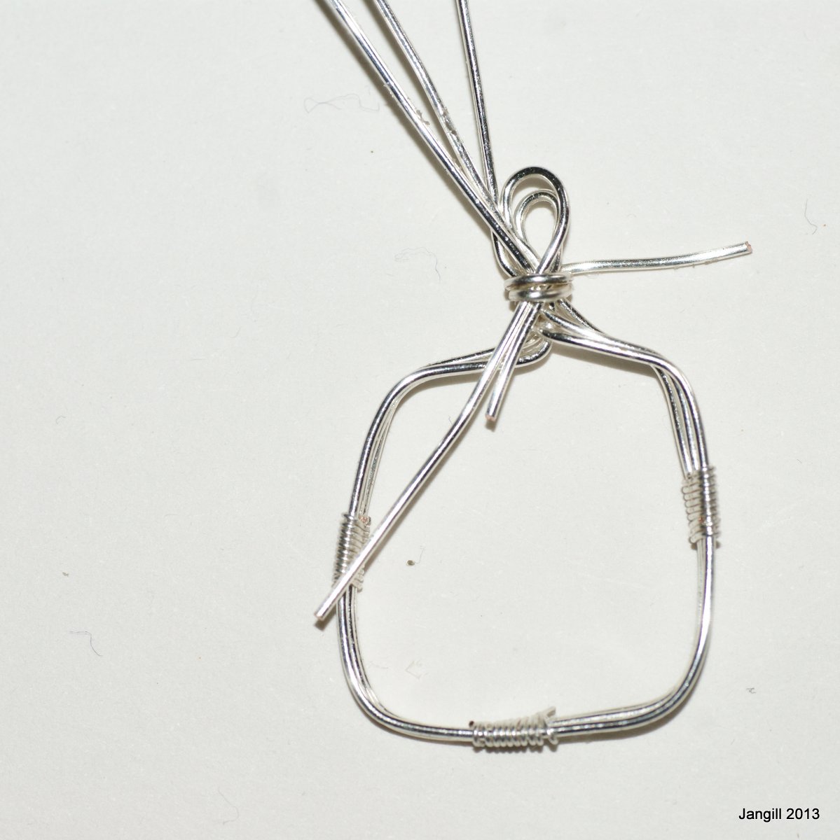 Jan Gill: Wire Wrapped Tile pendant