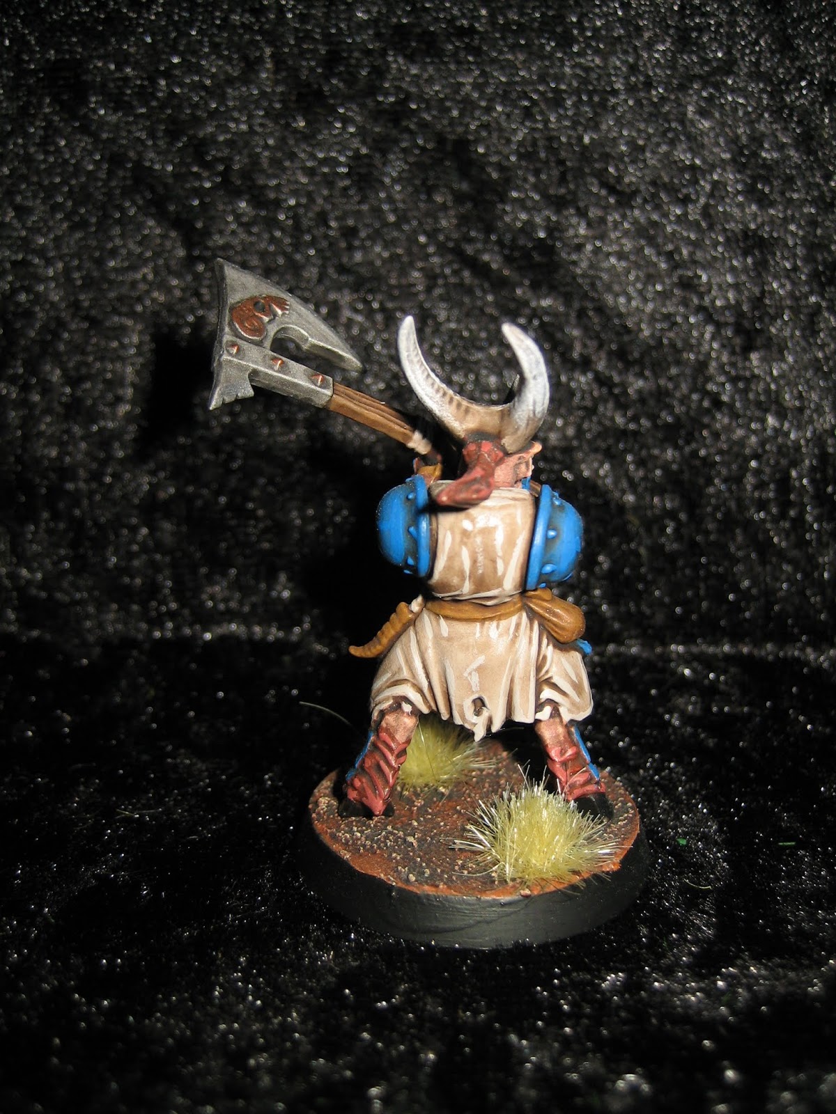 Making miniatures with Mario: Beasts of Chaos : Bestigor Herd test ...