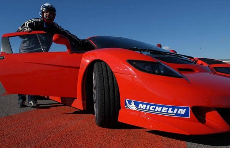 Casil Motors turns Bugatti EB 110 into SP-110 Edonis Fenice, production ...