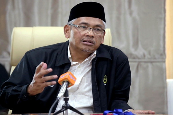 ajilpost: DR AZIZ BARI NAFI SUARANYA KRITIK MB PERAK