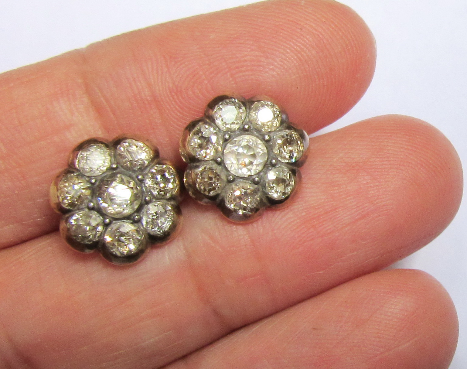 koinkunoantik: Giwang Emas Era Chinese Peranakan - TERJUAL