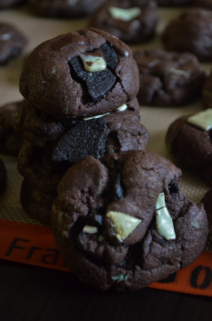For the Love of Dessert: Mint Oreo Crunch Cookies