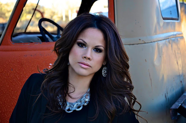 linzlinzlinz: Glamourfied.