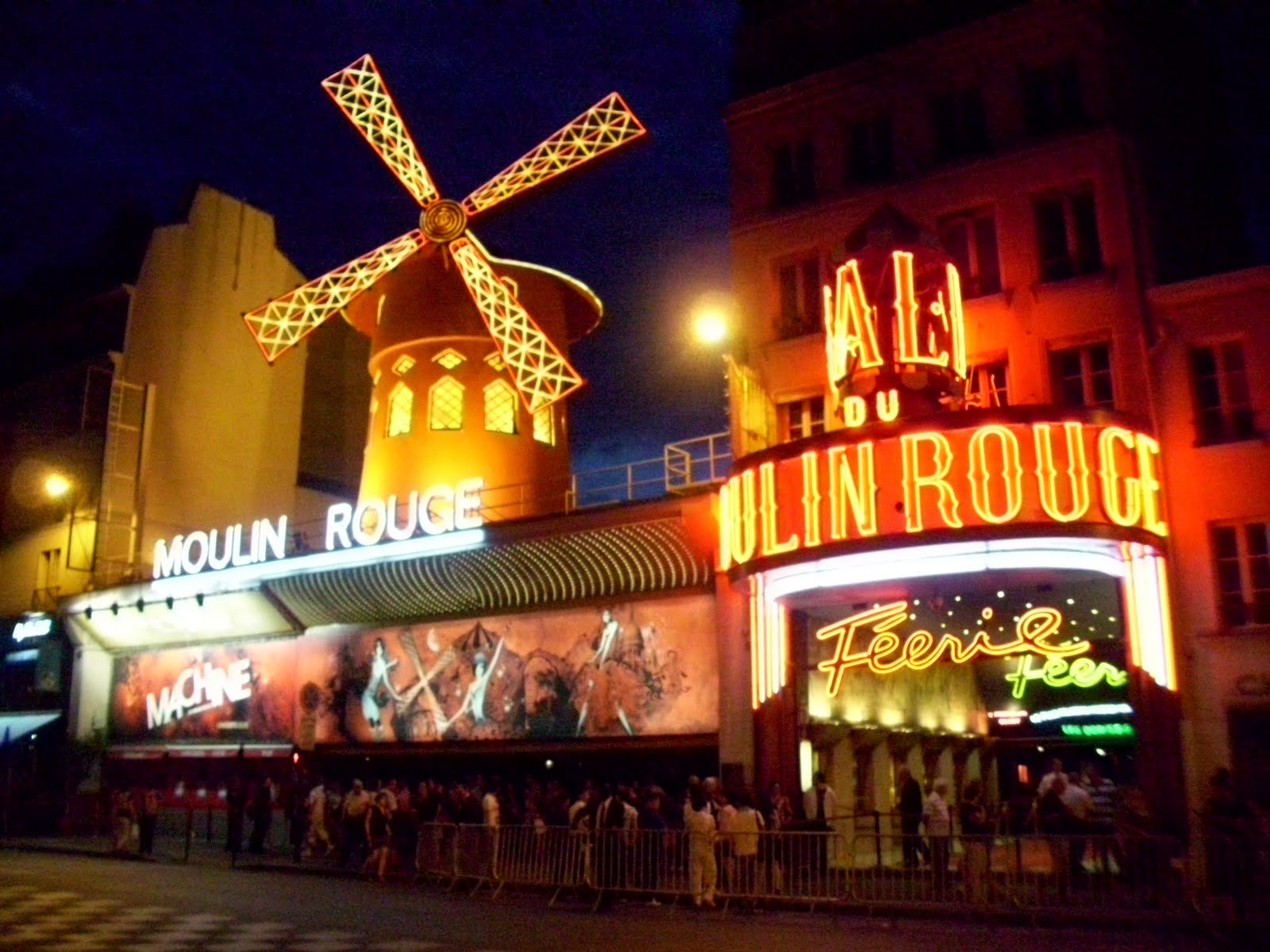 Butecando pelo Mundo: Paris: Moulin Rouge / Lido / Café des 2 Moulins