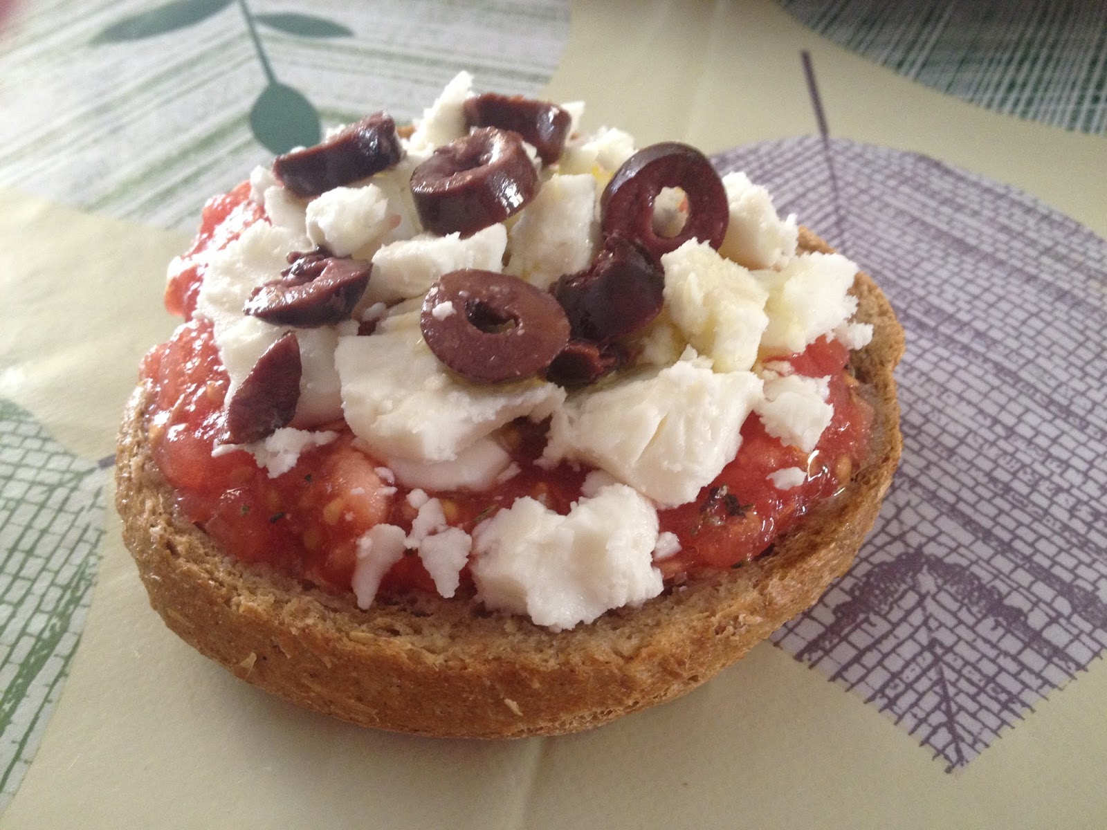 Hellenic "Recipes": Cretan "Ntakos" (kritikos ntakos)