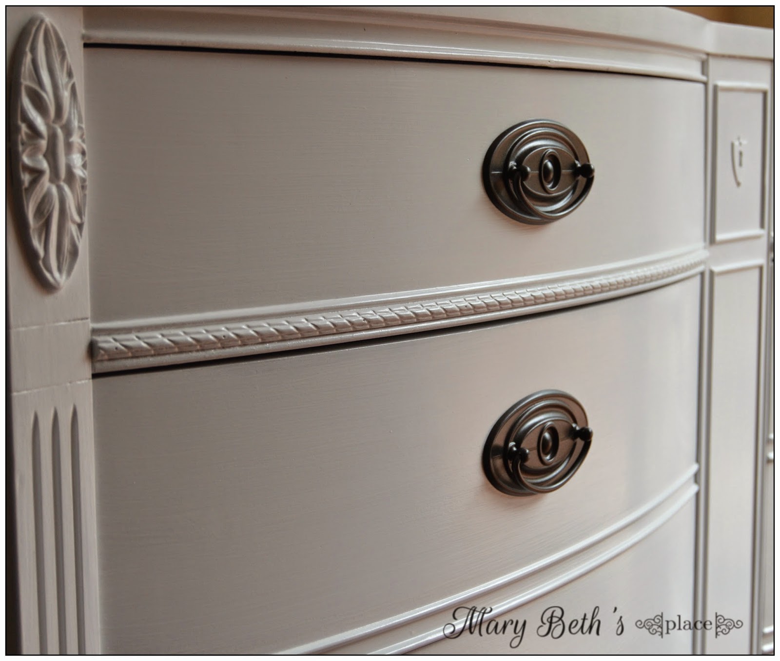 Mary Beth's Place: Pretty Drawers for Dixie