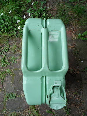 Four Bees: Israeli Defense Force (IDF) 20 liter Fuel Can, Sandrik 20 l ...