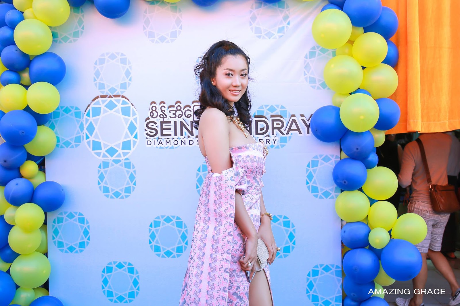 Lu Lu Aung | Myanmar Model Girl