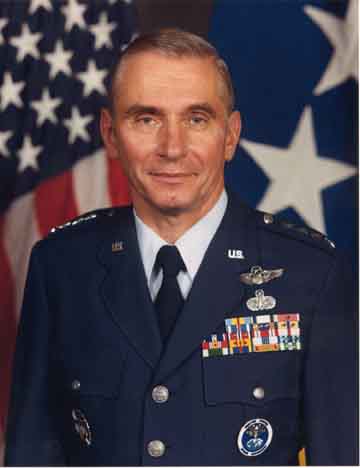 Aleksandra Ziolkowska-Boehm: Donald J.Kutyna REACHING FOR THE STARS