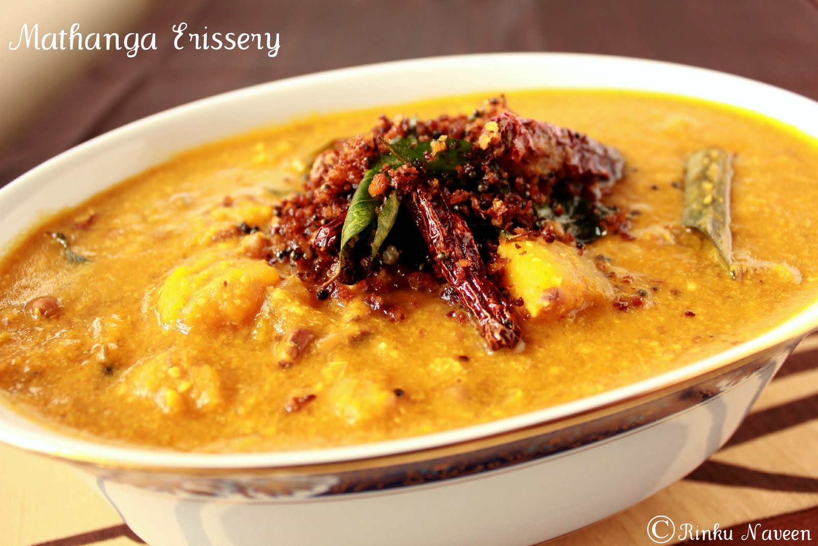 Rinku's Kitchen Treats: Mathanga Vanpayar Erissery / Yellow Pumpkin Red ...