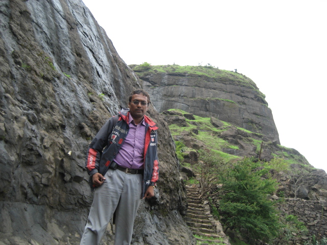 On the Edge of Sahyadris: Patta fort Vishramgad