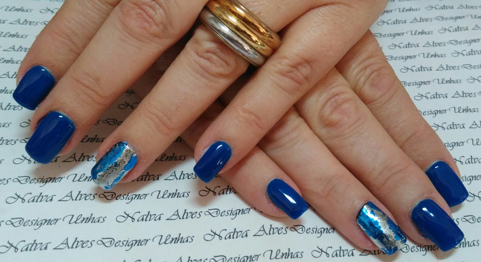 Descobrir o Glamour: Nail Art usando Foil Hn Portugal