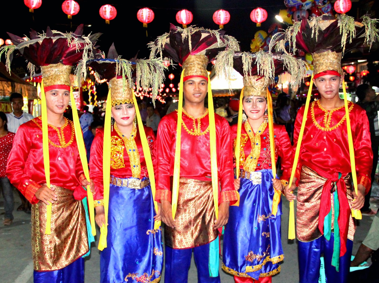 MENGENALKAN BULUNGAN MELALUI SENI TARI