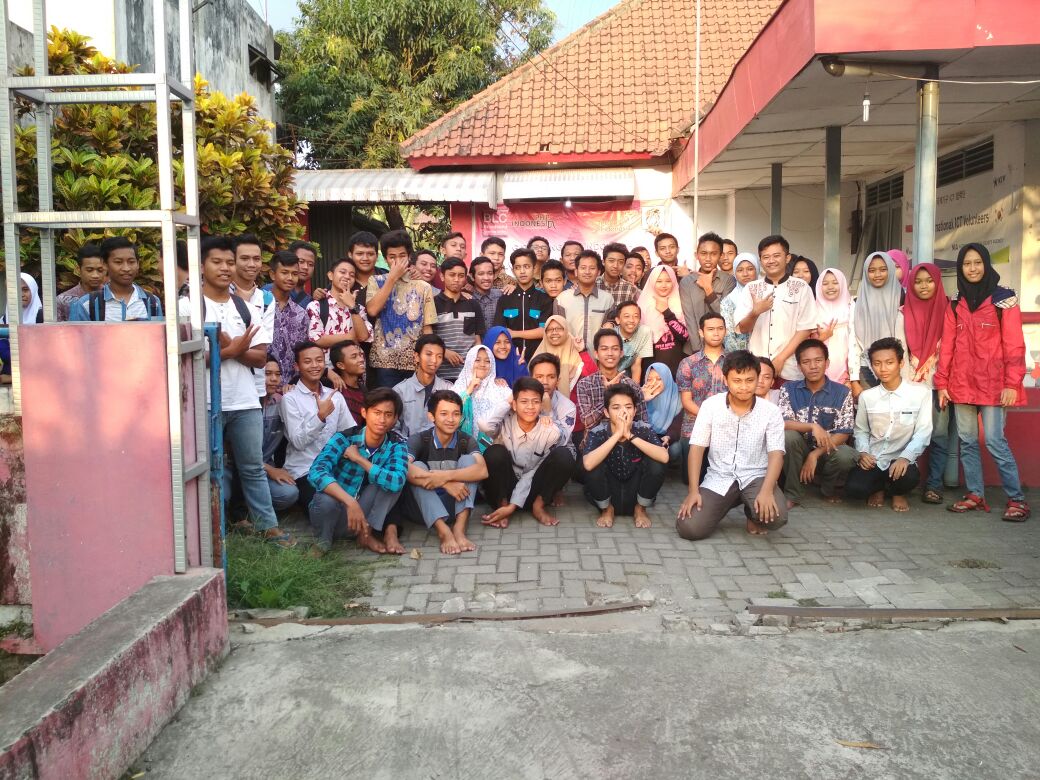 PERPISAHAN KAWAN DARI SMK IT IHSANUL FIKRI - Sita Anggia Kusuma