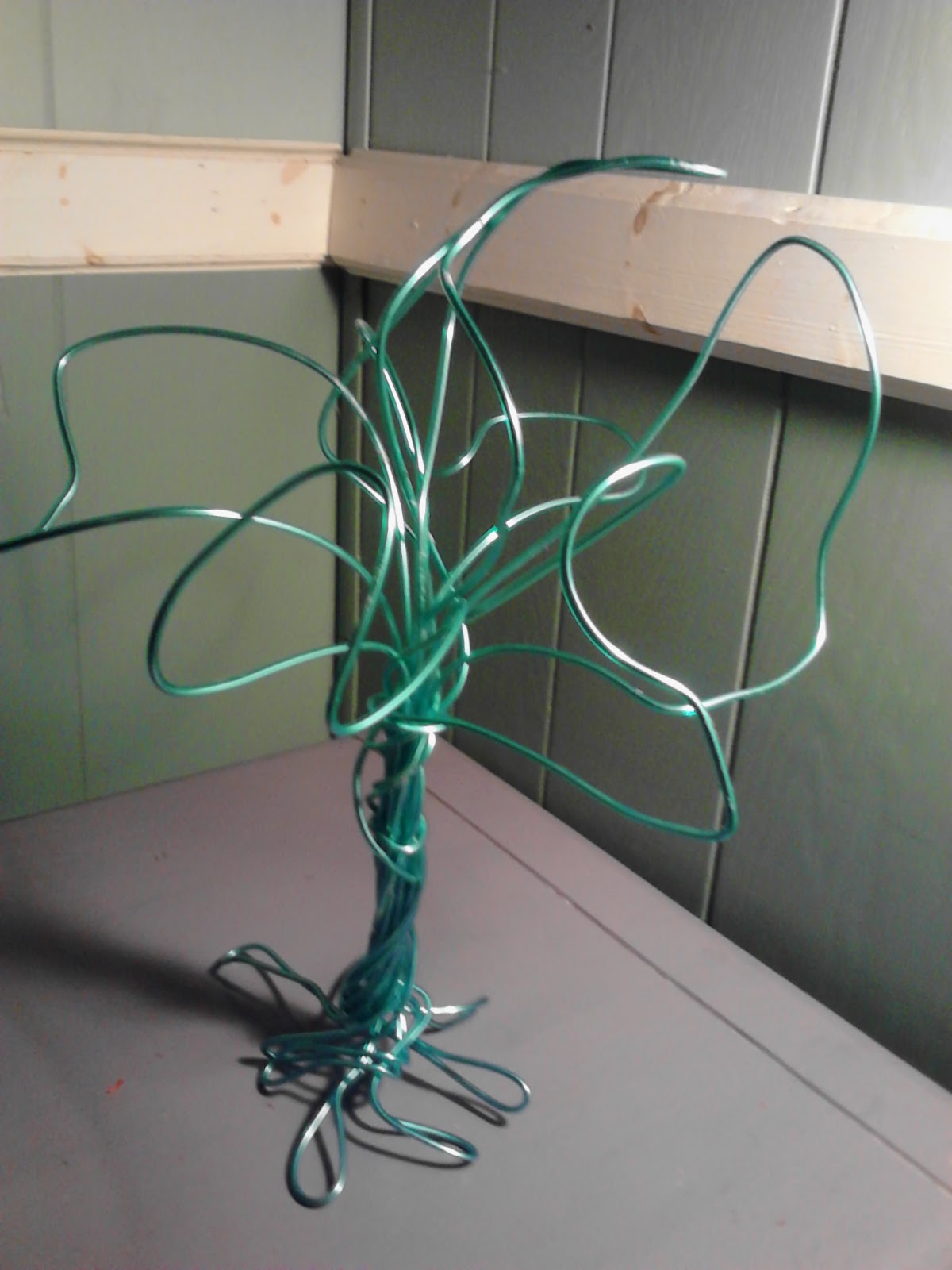 April's Country Life: A little favor to ask - and a fun little fairy tree!