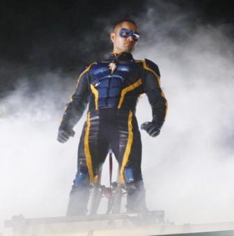 Bizz-e: Derek Ramsay as 'Kidlat' Costume!