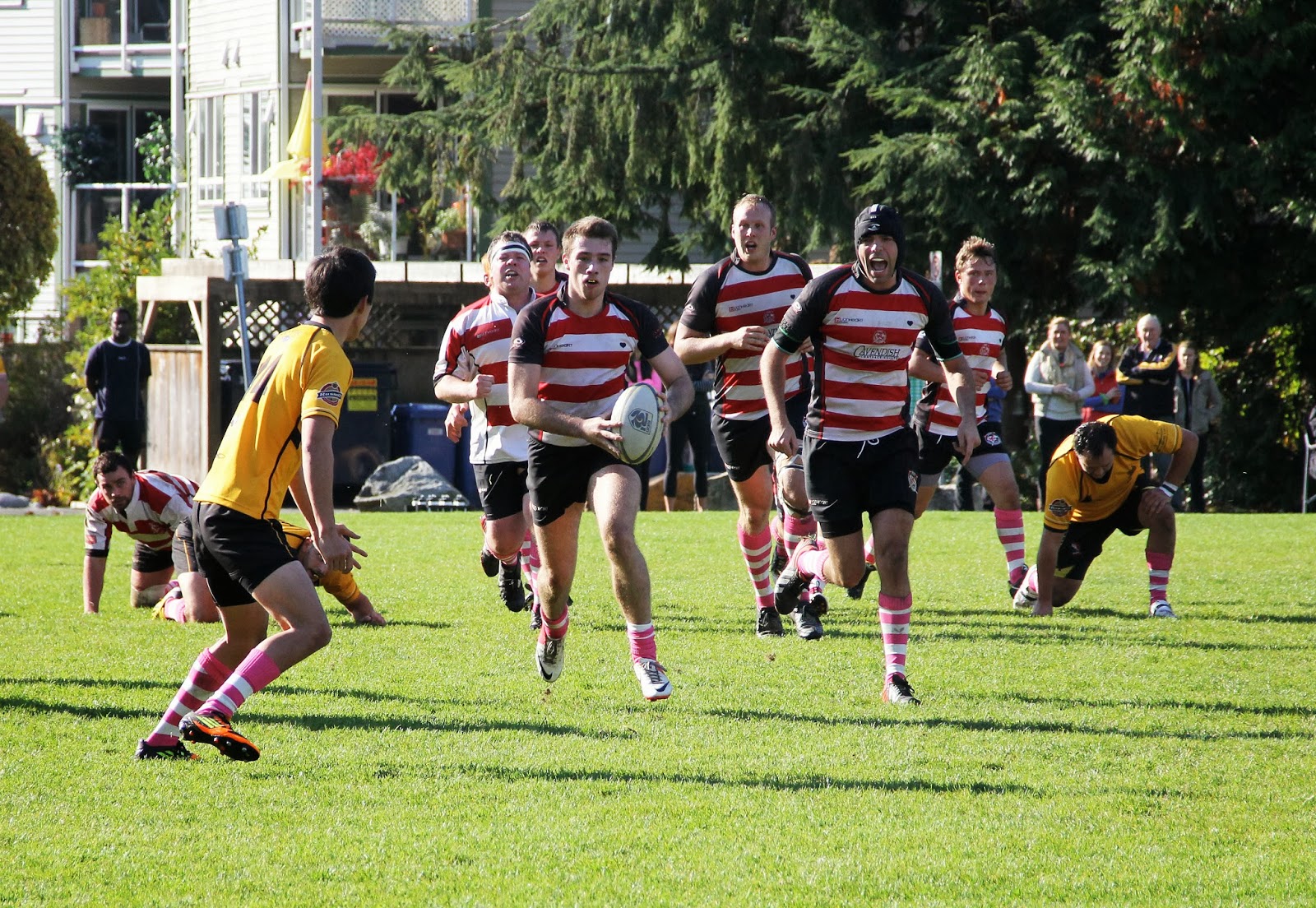 VRC Rugby: Rowers clip Caps at Klahanie