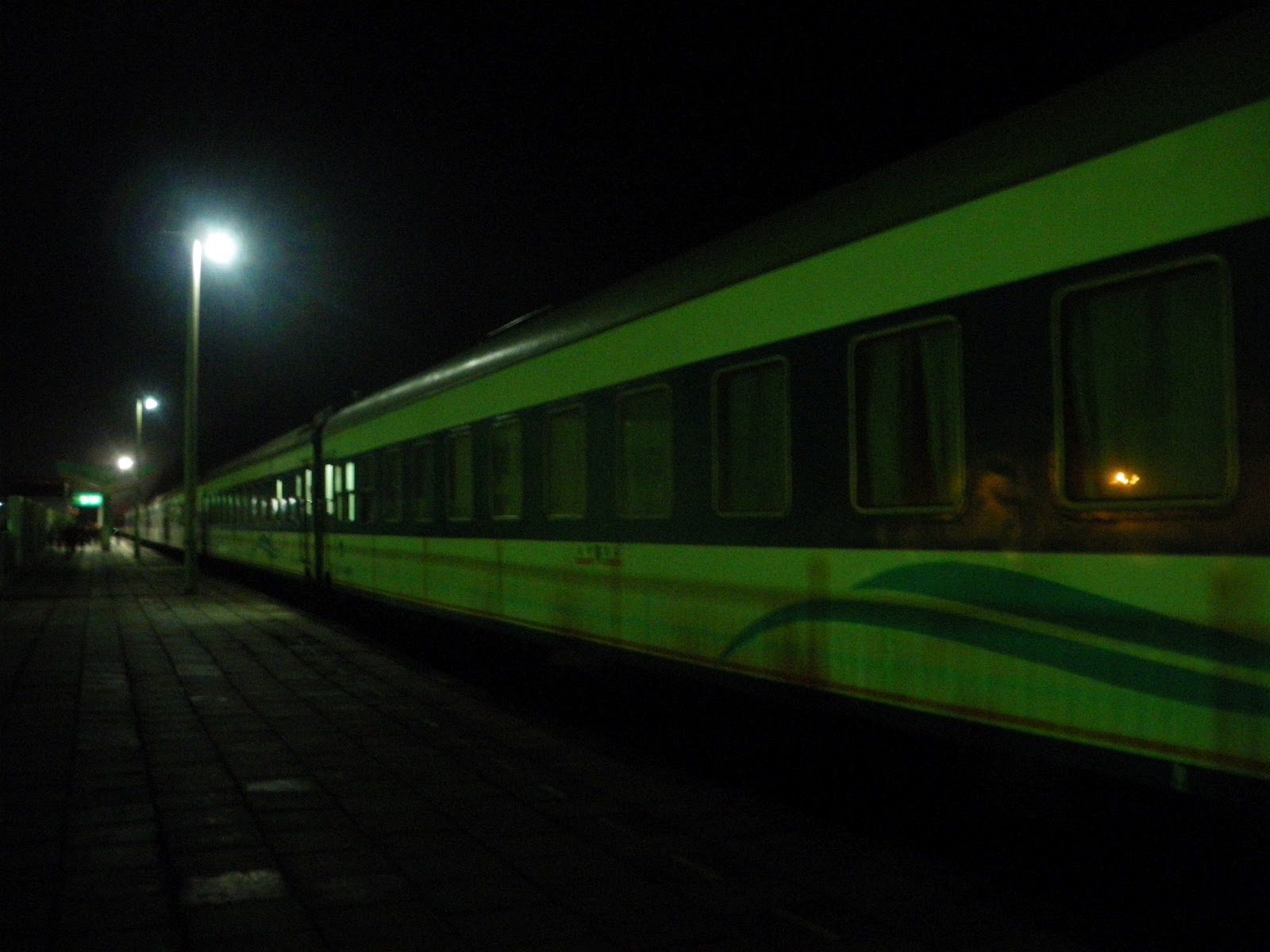 Backpacking in Guangdong Province: Shenzhen to Yongding Night Train ...