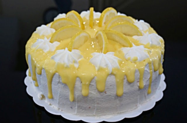 Kitchen Corner: Lemon Gateau